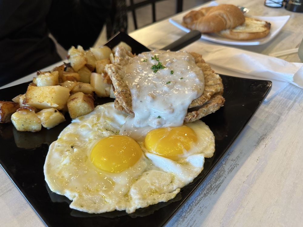 EGG TOWN - Updated July 2024 - 26 Photos & 18 Reviews - 5820 Ranch Lake ...