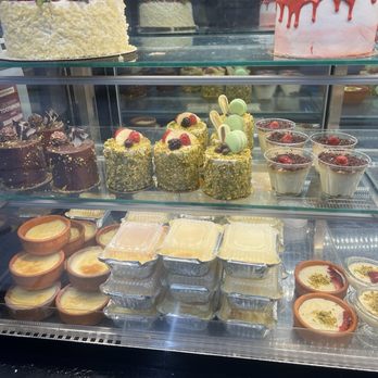 APNA BAZAR - Updated June 2025 - 121 Photos & 62 Reviews - 11173 Beach ...