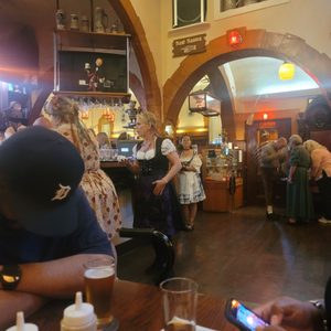 THE DAKOTA INN RATHSKELLER - 188 Photos & 147 Reviews - 17324 John R St ...