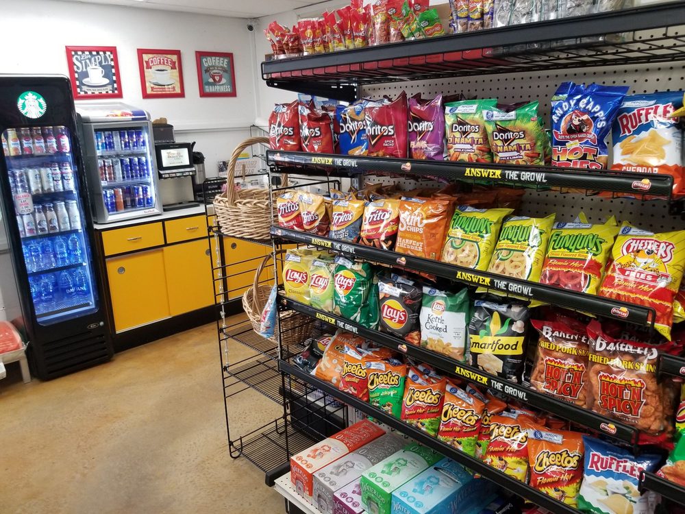 KICASTER COUNTRY STORE - 21 Photos - 2239 Fm 3432, Adkins, Texas ...