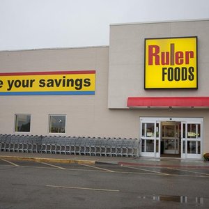 SCHNUCKS - Updated May 2025 - 3100 Madison Ave, Granite City, Illinois ...