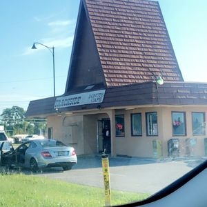TRACKSIDE DONUTS - 170 Photos & 213 Reviews - 28001 Old 41 Rd, Bonita ...