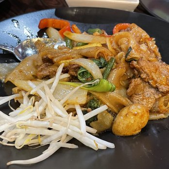 NAA MO THAI RESTAURANT - Updated December 2024 - 83 Photos & 122 ...