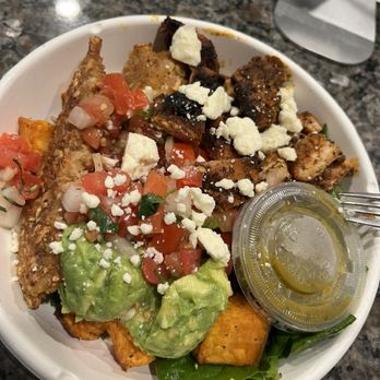 FRESH KITCHEN NEW TAMPA - Updated July 2025 - 135 Photos & 102 Reviews ...