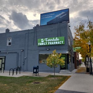 CVS PHARMACY - Updated September 2025 - 13 Photos - 15051 E 13 Mile Rd ...