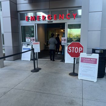 KAISER PERMANENTE DOWNEY MEDICAL CENTER - Updated December 2025 - 290 ...