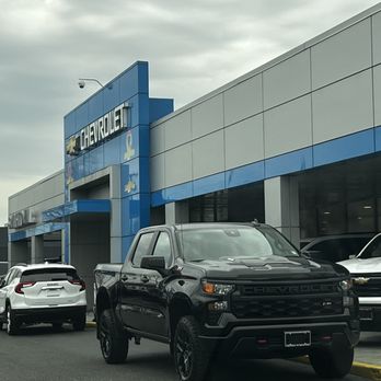 CHEVROLET OF SMITHTOWN - Updated January 2026 - 33 Photos & 216 Reviews ...