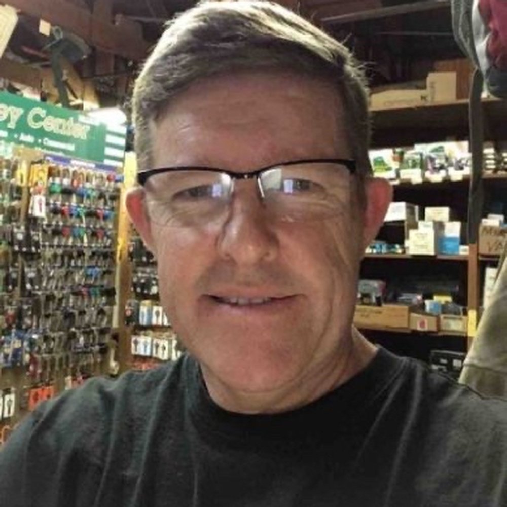 Larry Lock's Instagram, Twitter & Facebook on IDCrawl