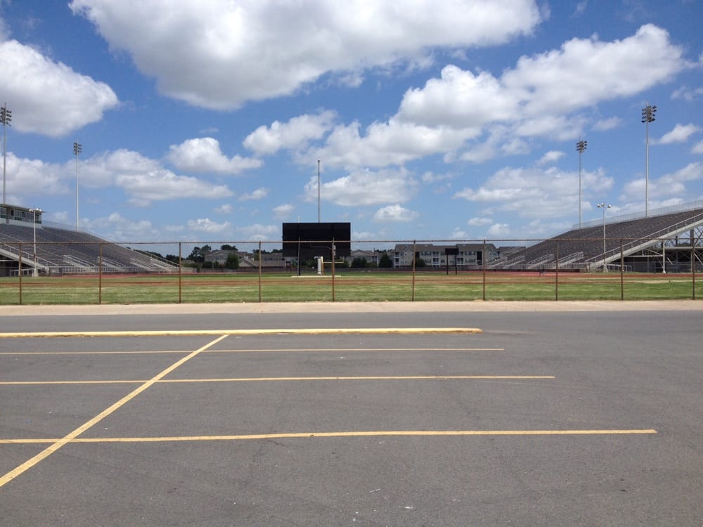 LEE HEDGES STADIUM - Updated July 2025 - 32 Photos - 6115 E Kings Hwy ...