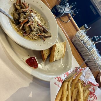 PINCHERS - Updated May 2025 - 505 Photos & 538 Reviews - 591 S Collier ...