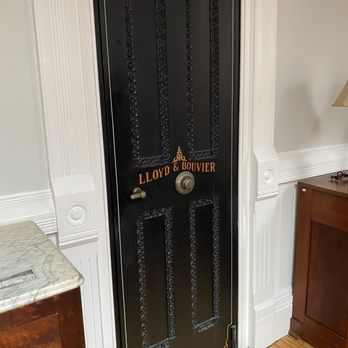 CONSIGNMENT GALLERY AT 56 - Updated January 2026 - 20 Photos & 37 ...