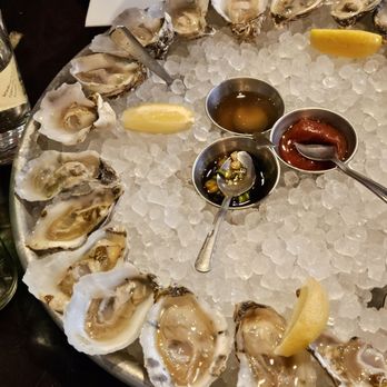 AMA RAW BAR - WEST VILLAGE - Updated May 2024 - 225 Photos & 118 ...