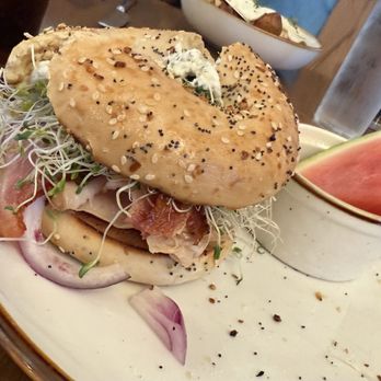 KNOWLTON HOUSE DISTILLERY - Updated December 2025 - 106 Photos & 39 ...