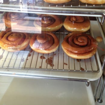 AM DONUTS & CROISSANTS 2 - Updated December 2025 - 27 Photos & 34 ...