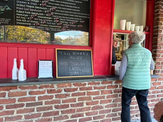 DILLY’S AT CENTRE BRIDGE - Updated December 2025 - 82 Photos & 160 ...