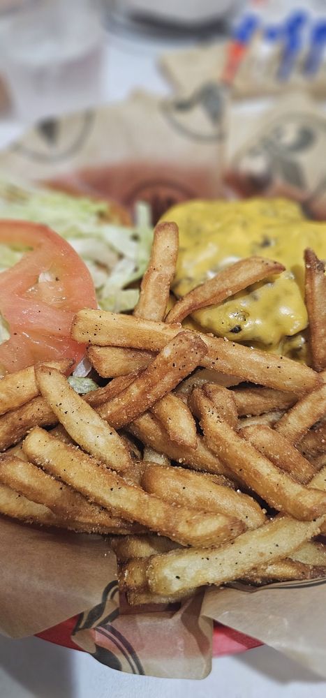 SHANE’S FAMOUS QUESADILLA BURGERS - Updated September 2025 - 35 Photos ...