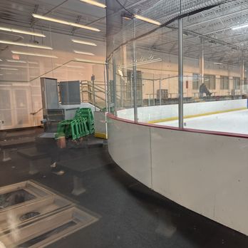 BRENTWOOD ICE RINK - Updated December 2025 - 23 Photos & 18 Reviews ...