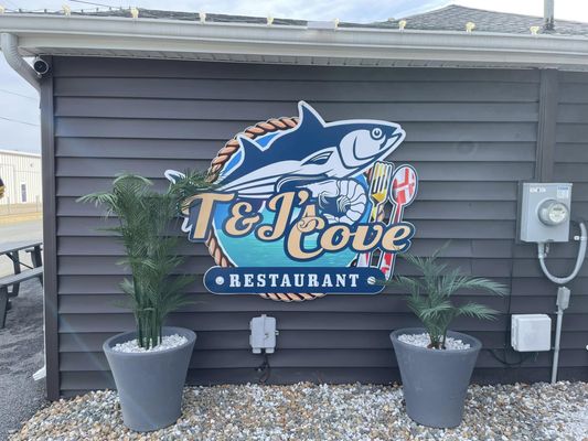 T&J’S COVE - Updated January 2026 - 27 Photos & 25 Reviews - 41565 Park Ave, Leonardtown ...