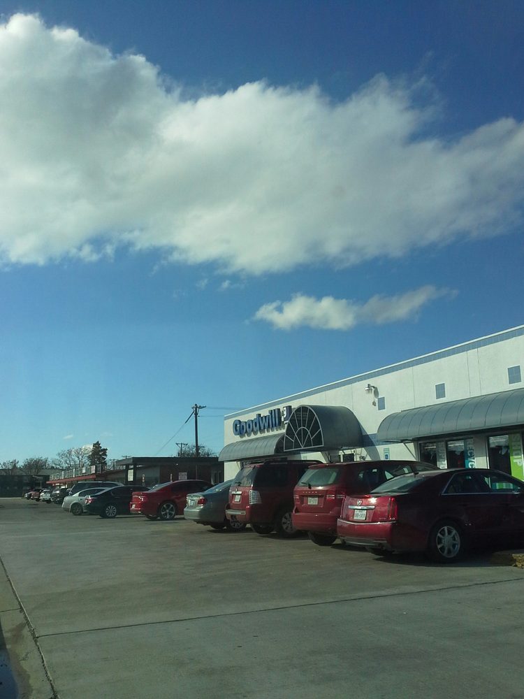GOODWILL - Updated October 2025 - 1940 34th St, Lubbock, Texas - Used ...