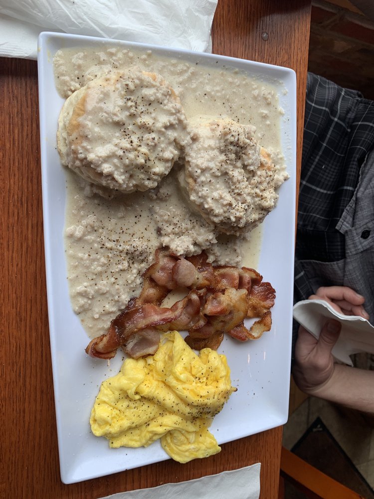 LYNN CATHERINE’S DELI, CAFE & TAVERN - 36 Photos & 36 Reviews - Delis ...