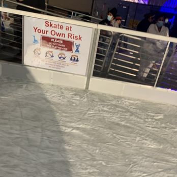THE LITTLE ICE RINK - Updated December 2025 - 49 Photos & 36 Reviews ...