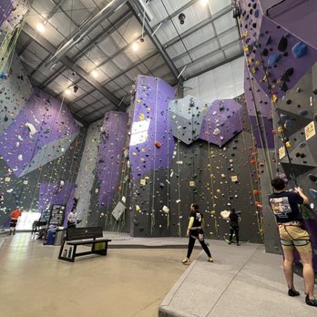 DYNO DETROIT - Updated December 2025 - 23 Photos & 11 Reviews - 3500 ...