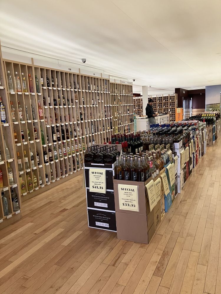 LIQUOR UP & WINE DOWN - Updated October 2025 - 44 Photos & 36 Reviews ...