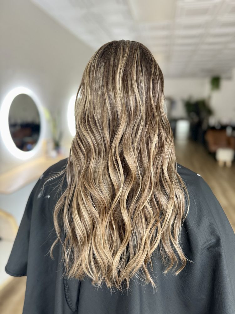 TRANSFORMED HAIR DESIGN - Updated July 2025 - 26 Photos - 4021 Chicago ...