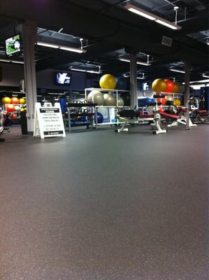 MCVEIGH SPORTS & FITNESS CENTER - Updated May 2026 - 11 Photos & 18 ...