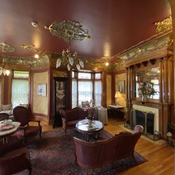 REDSTONE INN - Updated October 2025 - 133 Photos & 44 Reviews - 504 ...