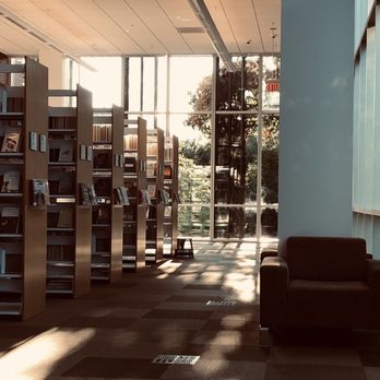 CHAMPAIGN PUBLIC LIBRARY - Updated December 2025 - 11 Photos & 49 ...