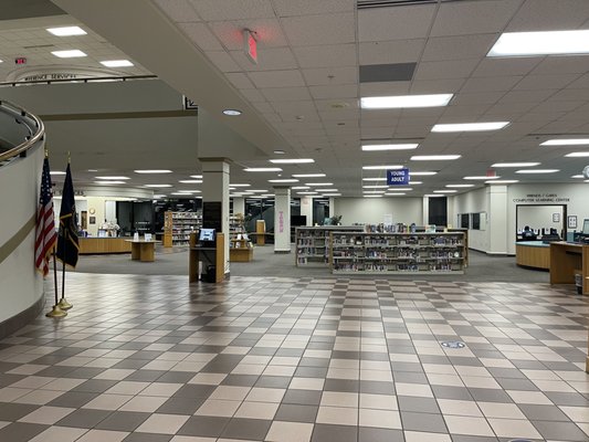 LEROY COLLINS LEON COUNTY PUBLIC LIBRARY - Updated March 2025 - 50 ...