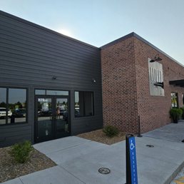 FLIGHT BAR AND GRILL - Updated July 2025 - 51 Photos & 47 Reviews - 931 ...