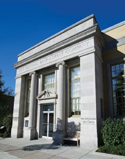 THE FIRST NATIONAL BANK - Updated December 2025 - 22 Photos - 40 S ...