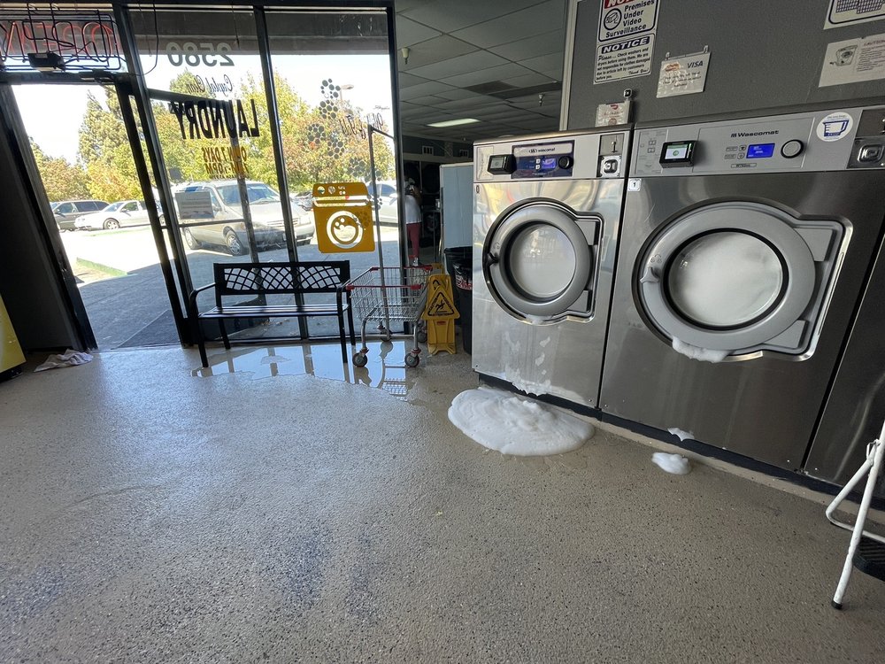 CRYSTAL CLEAN LAUNDRY - Updated July 2025 - 20 Photos & 26 Reviews ...