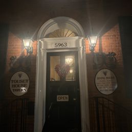 TOUSEY HOUSE TAVERN - Updated December 2025 - 308 Photos & 348 Reviews ...