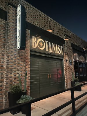THE BOTANIST - 148 Photos & 79 Reviews - 930 18th St, Bakersfield, CA ...