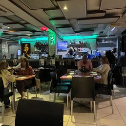 MUZZARELLA - Updated July 2025 - 207 Photos & 79 Reviews - Avenida ...