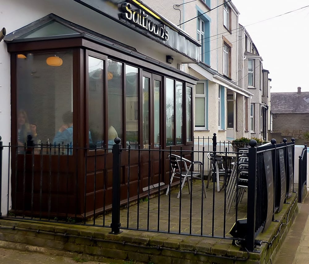 SULLIVAN’S - Updated October 2025 - High Street, Rhosneigr, Isle of ...