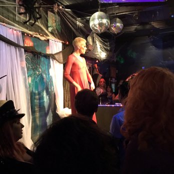 BLUE MOON - Updated January 2026 - 36 Photos & 47 Reviews - 5115 Butler ...