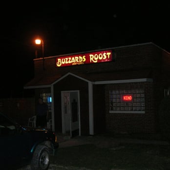 BUZZARDS ROOST - Updated January 2026 - 2736 Center Rd, Hinckley, Ohio ...