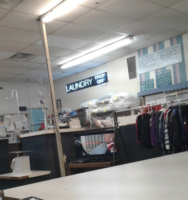 CAROUSEL LAUNDRY OF LYNDON - Updated December 2025 - 14 Photos & 15 ...