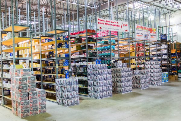 UNDERCAR PLUS - Updated November 2025 - 22 Photos - 866 Berry Ct ...