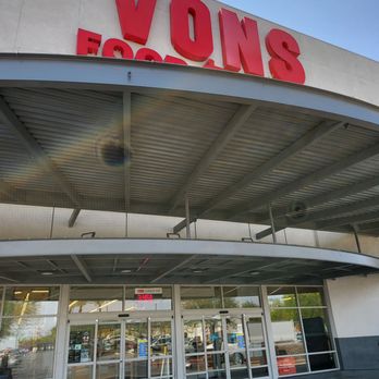 VONS - Updated November 2025 - 73 Photos & 80 Reviews - 1155 E Twain ...