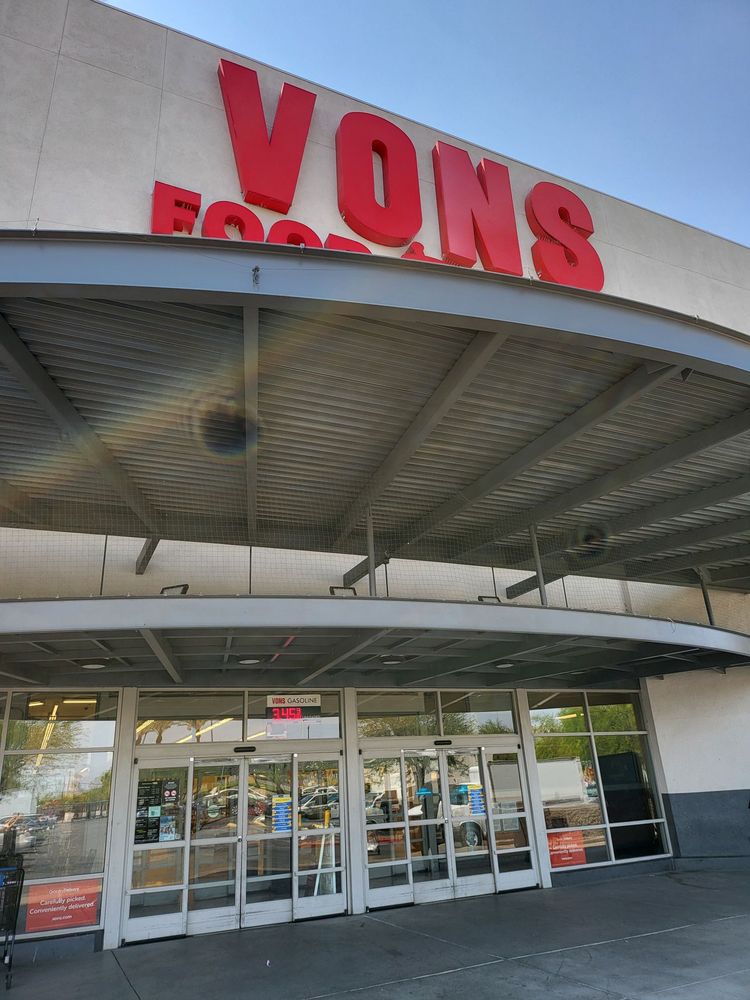 VONS - Updated December 2025 - 79 Photos & 80 Reviews - 1155 E Twain ...