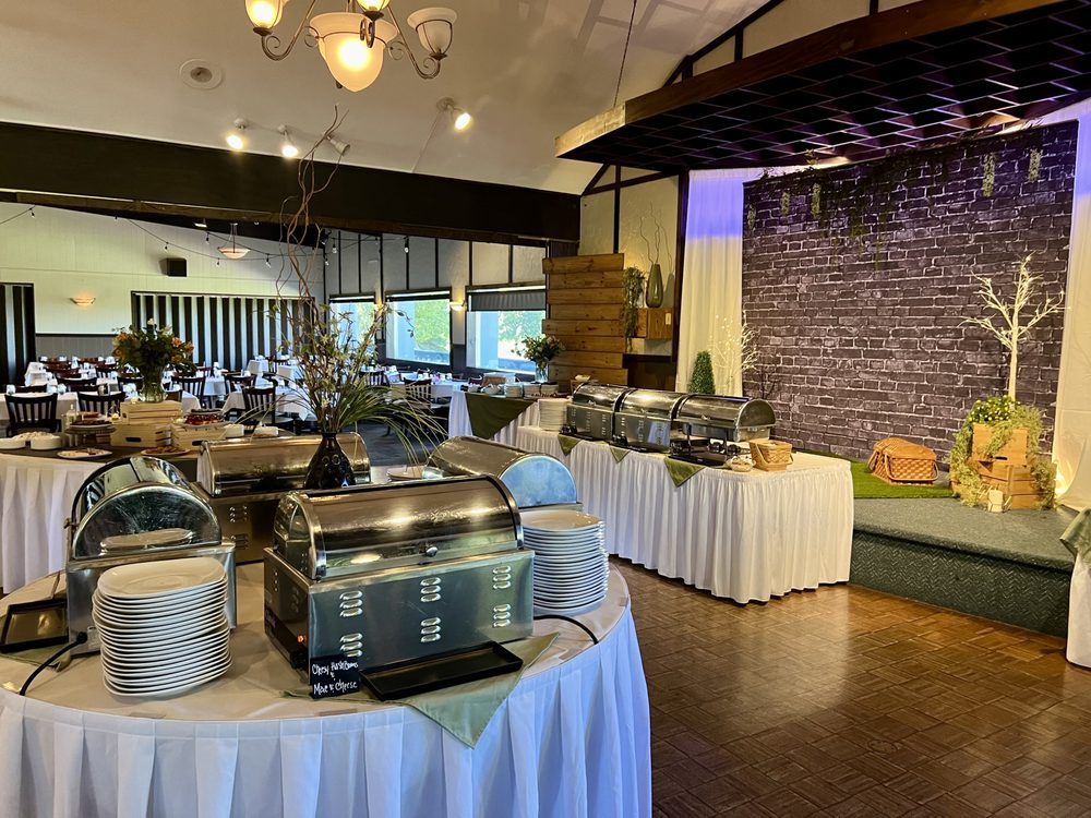 PAR TEE BAR & GRILL - Updated October 2025 - 59 Photos - W8884 Sunset ...