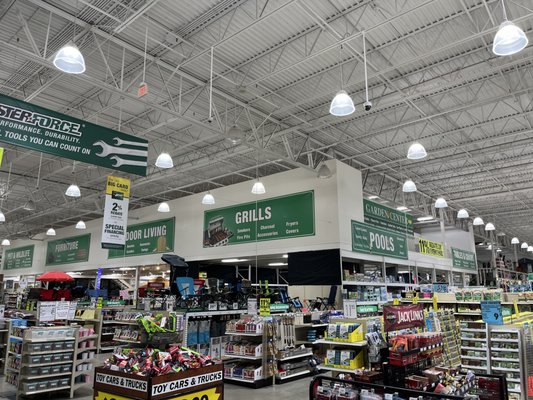 MENARDS - Updated December 2025 - 66 Photos & 103 Reviews - 521 North ...