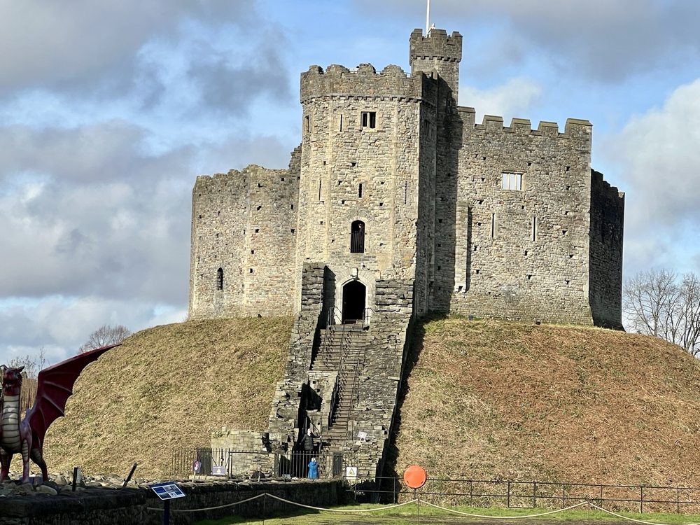CARDIFF CASTLE - Updated September 2025 - 349 Photos & 98 Reviews ...