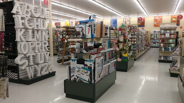 HOBBY LOBBY - Updated October 2025 - 13 Reviews - 375 Amherst St ...