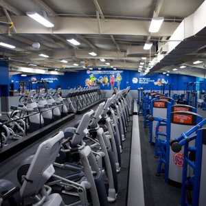 PLANET FITNESS - Updated December 2025 - 25 Photos - 250 Life Ln ...